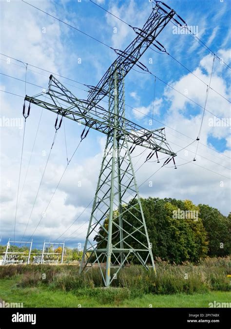 Industrial Electric Voltage Structure Power Station Stock Photo Alamy
