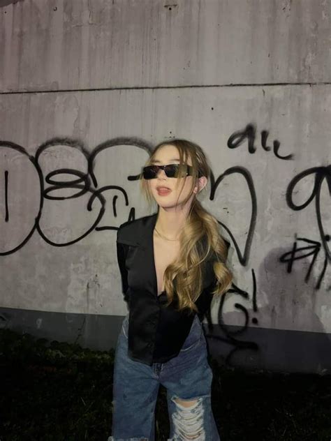 Sofia Smith Fyang Sofiasmith Fyang Dancing Aesthetic Filipina Women Fashion Photo