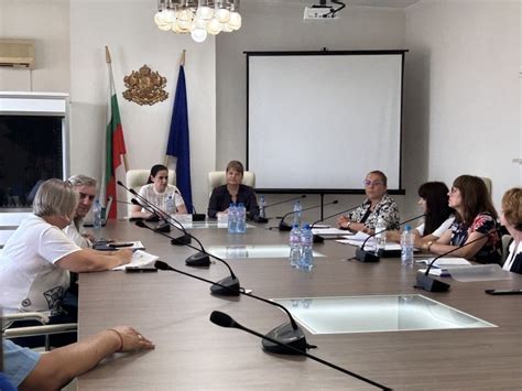 Зам министър обсъди с кметове от Врачанско щетите от наводненията