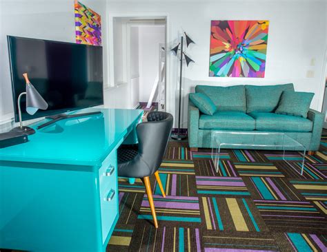 Media Friends Hotel Zed