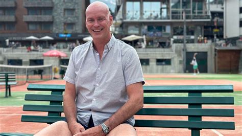 Alexander Sarbach Lover Im Flugzeug Dj Oder Kellner Und Jetzt Zermatter Turnierleiter