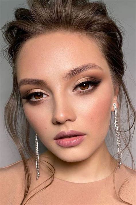 تصاویر مدل های آرایش چشم لایت دخترانه شیک و جدید مدل تیره و روشن