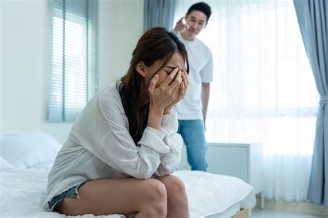 5 Faktor Penyebab Wanita Selingkuh, Pria Harus Waspada - GenPI.co
