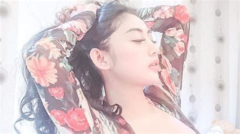 Pamela Safitri Pamer Kemolekan Tubuh Ini Komentar Pedas Netters