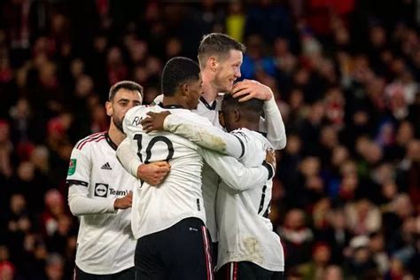 Wout Weghorst On Man Utd Mission As He Tries To Convince Ten Hag To Ignore Harry Kane Daily Star