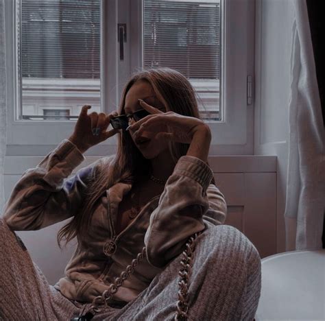 Aesthetic Icon Ester Exposito Elite