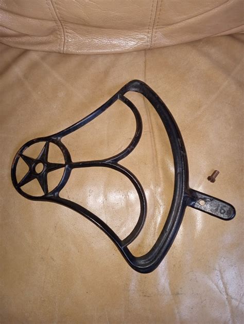 Antique Singer Star Fly Cast Iron Pulley Guard W Screw 16 Sewing