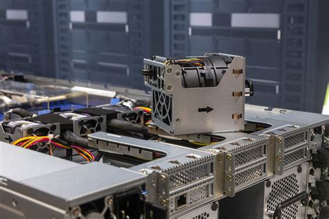 Gigabyte G593 Sd0 Nvidia Hgx H100 8 Gpu Rear Fan Module Servethehome