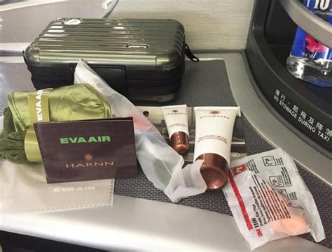 Flight Review Royal Laurel Class Eva Air Kaila Yu
