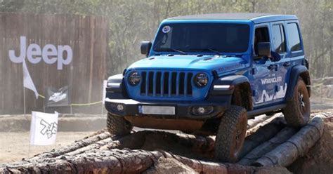 내가 가는 곳이 길이다 늪·모래사장 거침없는 지프 랭글러 루비콘 Cartalk