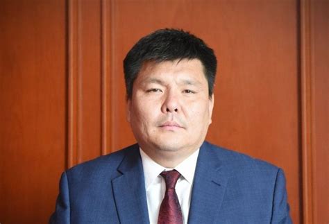 Оюуны Өмчийн газрын даргаар Б Энхсүхийг томилжээ