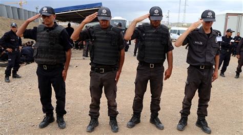 Turkey Trains 800 More Syrian Police Personnel