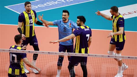 Ники Пенчев и Фенербахче загубиха първия 1 2 финал за Купата на Cev