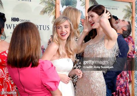 89 Alexandra Daddario And Sydney Sweeney Photos And High Res Pictures
