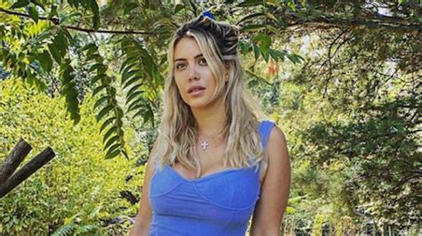 Wanda Nara Resah Suami Liburan Di Rumah