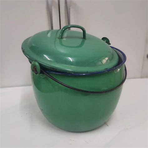 Vintage Enamelware Pots Hobbies And Toys Collectibles And Memorabilia