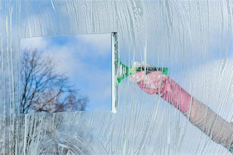 Limpar Vidros Dicas Práticas Para Limpar Sem Deixar Manchas