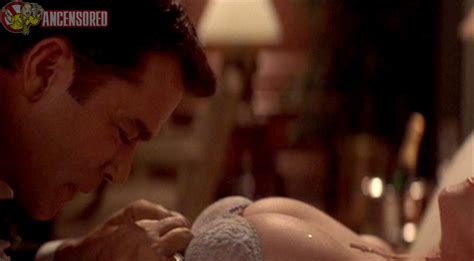 Голая Сигурни Уивер в Heartbreakers