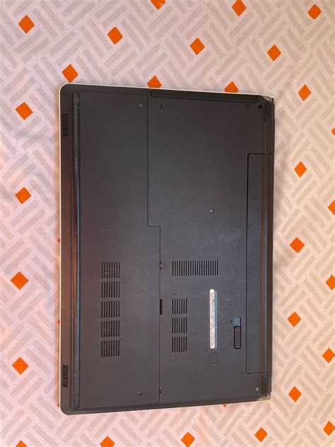 Notebook Dell Corei I5 5 Geração 4 Gb Memória Ram Hd de 1 Tb Computador Notebook Dell Usado