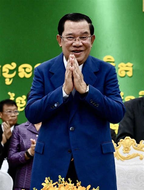 សម្ដេចនាយករដ្ឋមន្ដ្រី ណែនាំ អ្នក គាំទ្រ កីឡា ស៊ីហ្គេម ឲ្យ រក្សាសណ្តាប់ ធ្នាប់ និង ហាម ផ្លោះ របង