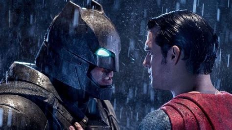 Zack Snyder explains which Dark Knight he wanted to show us in Batman v Superman