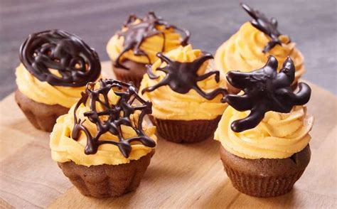 Кексы на сметане в силиконовых формочках с пауками рецепт с фото пошагово