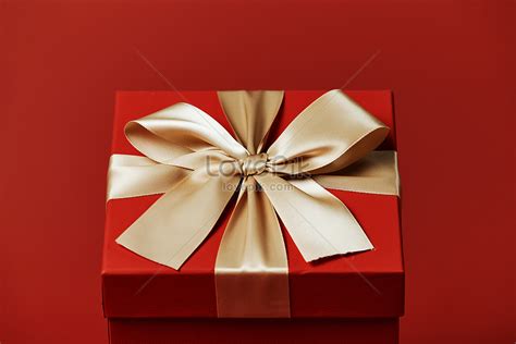활 근접 촬영으로 빨간색 선물 상자 사진 무료 다운로드 Lovepik