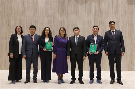 “Боловсролын сургалтын байгууллагын гүйцэтгэлийн үнэлгээний индексийн түвшин ахисан сургууль