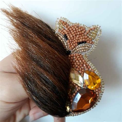 Handmade Feminine Beaded Brooch Pin Fox Model Shopipersia