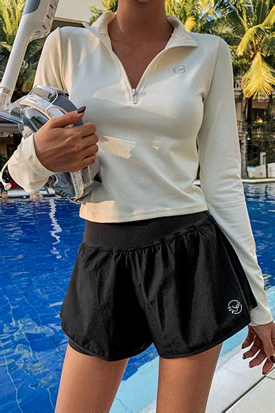 코디세트10 하이 반집업 크롭 래쉬가드래쉬팬츠 Set 에이블리