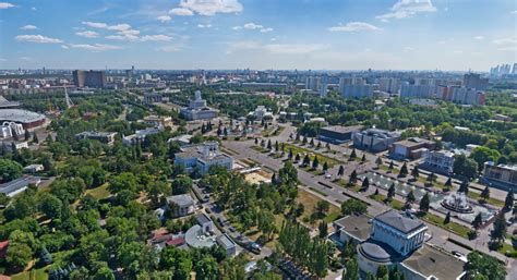 VDNH (VDNKh), my favorite park in Moscow: Back to the USSR!