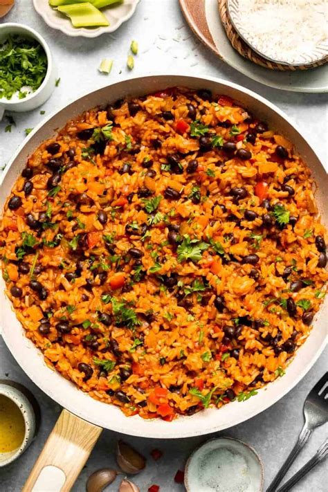 One Pot Vegetarian Jambalaya Ahead Of Thyme