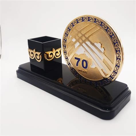 Купить Сувенирная настольная статуэтка в Алматы Favorit Shop Kz