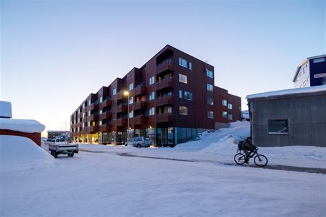 Building Resilient Architecture For Extreme Cold Biosiss Climate Driven Design Archdaily