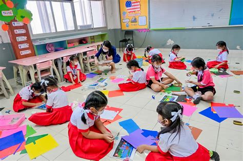 Academic Week การสร้างภาพด้วยการ ฉีก ตัด ปะ กระดาษ Srisuvit School