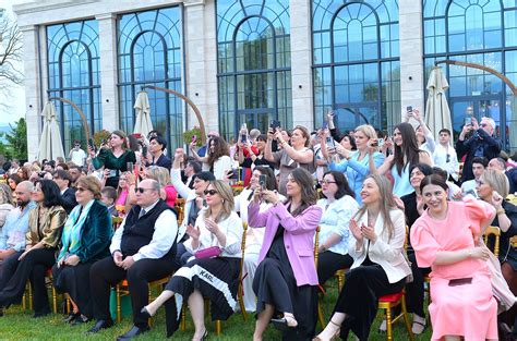 ქარ ქართულ ამერიკული უმაღლესი სკოლა Georgian American Hs