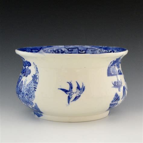 Chamber Pot Standard Willow Pattern The Zeller Collection