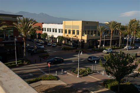 Strip Mall」の写真素材 2144件の無料イラスト画像 Adobe Stock