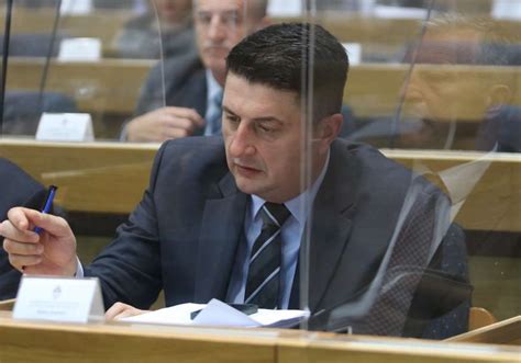 Milan Radović Ponovo Na čelu Jedne Banke U Bih