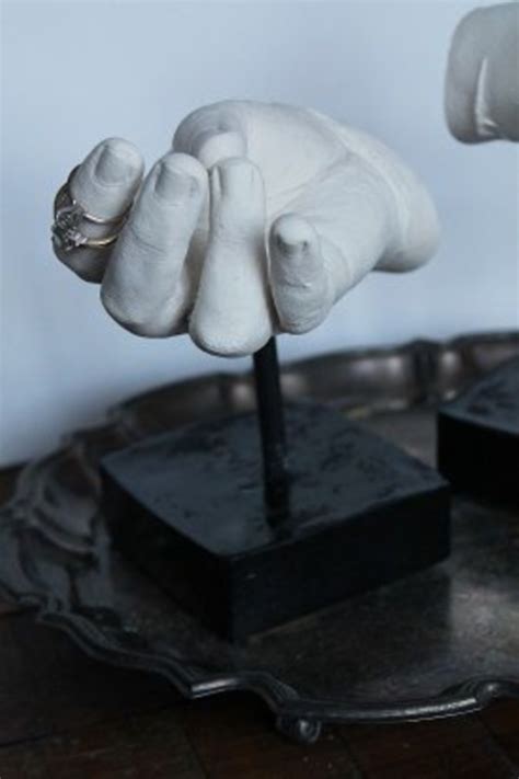 How To Make Plaster Of Paris Handprints At Thomas Mahomet Blog