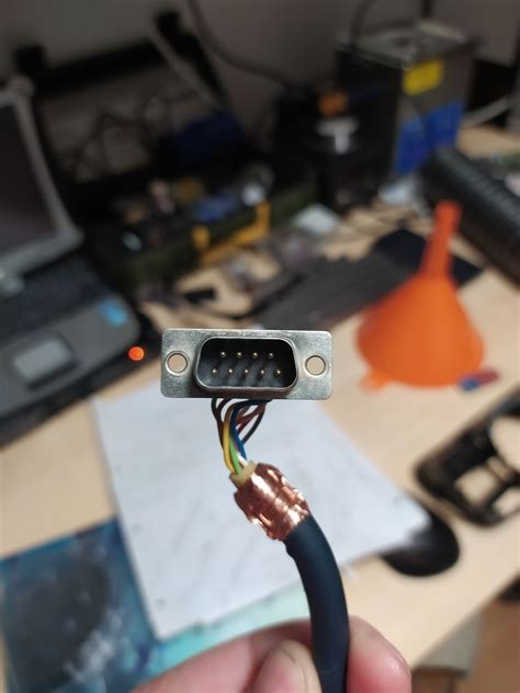 Бесплатный Stl файл Корпус с втулкой D Sub 9 15 Корпус 90° и 45° Vga и D Sub 👽 Obj