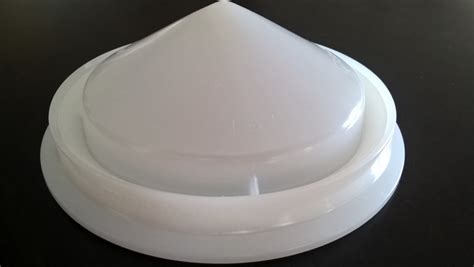 Passive Solivalve For Pouches Drums And Other Recipients