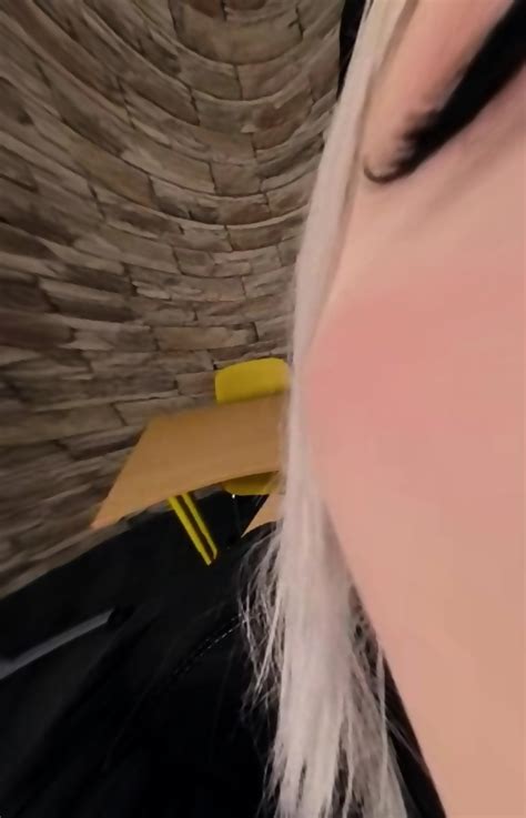 Marilyn Golden Darkness