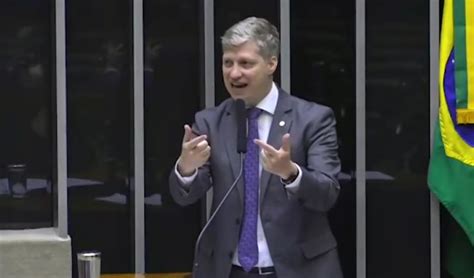 Caso Van Hattem Stf Transformou Constituição Em Letra Morta Crusoé