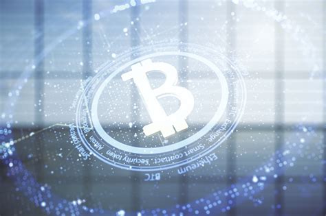 빈 방 내부 배경에 창조적 인 Bitcoin 기호 홀로그램의 이중 노출 광업 및 블록 체인 개념 0명에 대한 스톡 사진 및 기타
