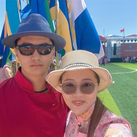 ЗӨВХӨН ӨНӨӨДӨР ОНЦГОЙ ХЯМДАРЛАА 🤩 Creative T Mongolia Facebook