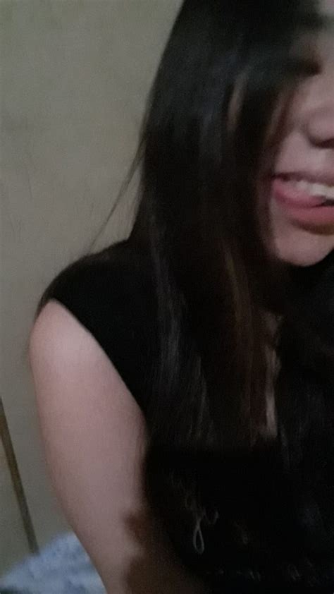 smile, you look good :) : r/palebeauties