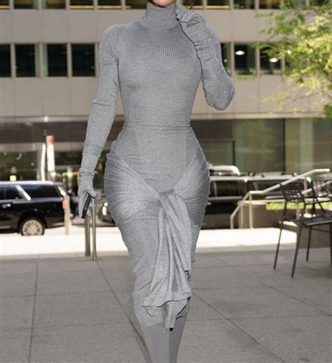 Kim Kardashian Explore