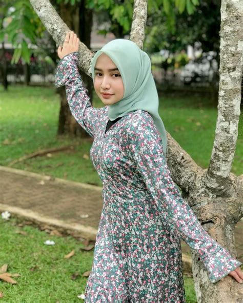 Blonde Beauty Hot Muslim Beautiful Hijab Muslim Women Hijabi Asian