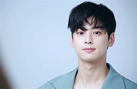 Chen Hus Instagram Twitter And Facebook On Idcrawl